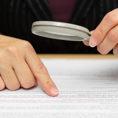 Simplify Your Contract Review Checklist - FeeBelly